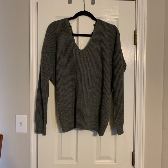Sweaters | Nwt Grey Sweater With Twist Back | Poshmark